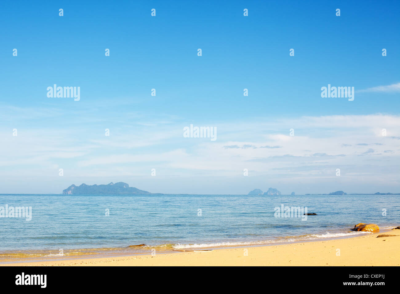 Tropical resort scenery hi-res stock photography and images - Alamy