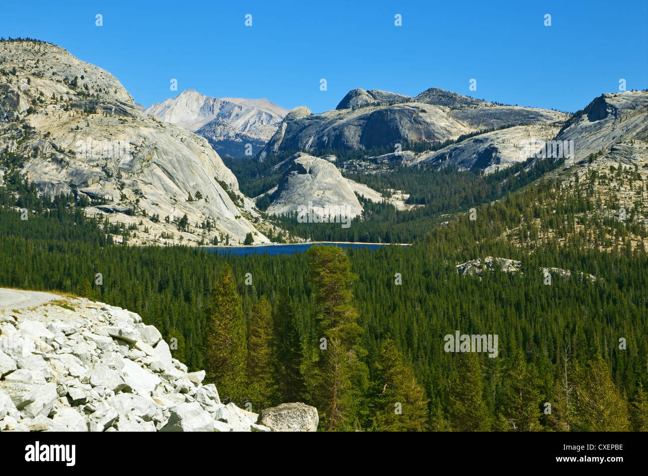 Yosemite mountain hi-res stock photography and images - Alamy