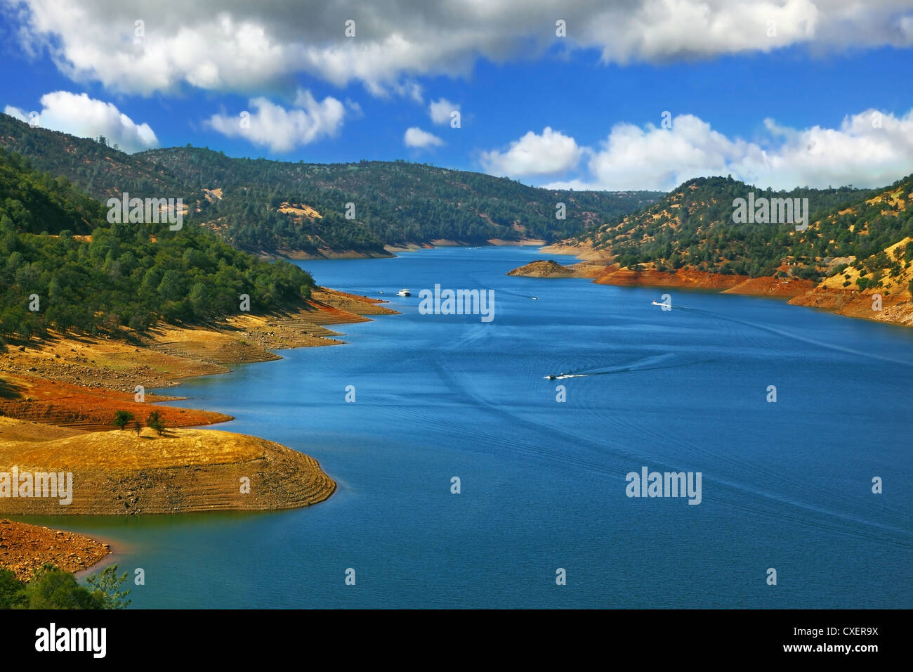 Dark blue water hi-res stock photography and images - Alamy