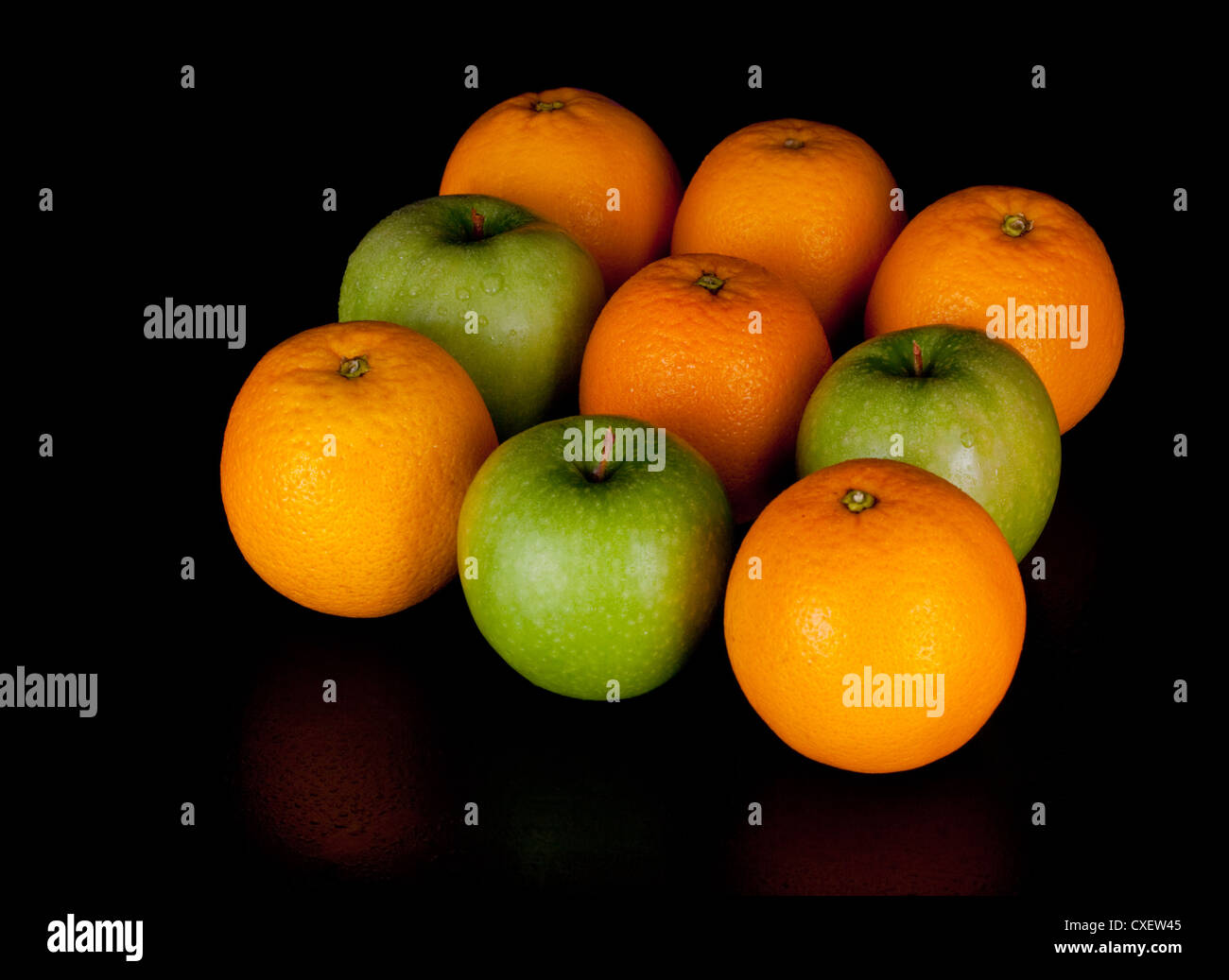 apples and oranges Stock Photo - Alamy
