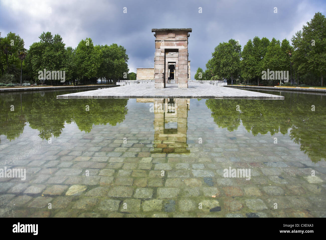 Egyptian pond hi-res stock photography and images - Alamy