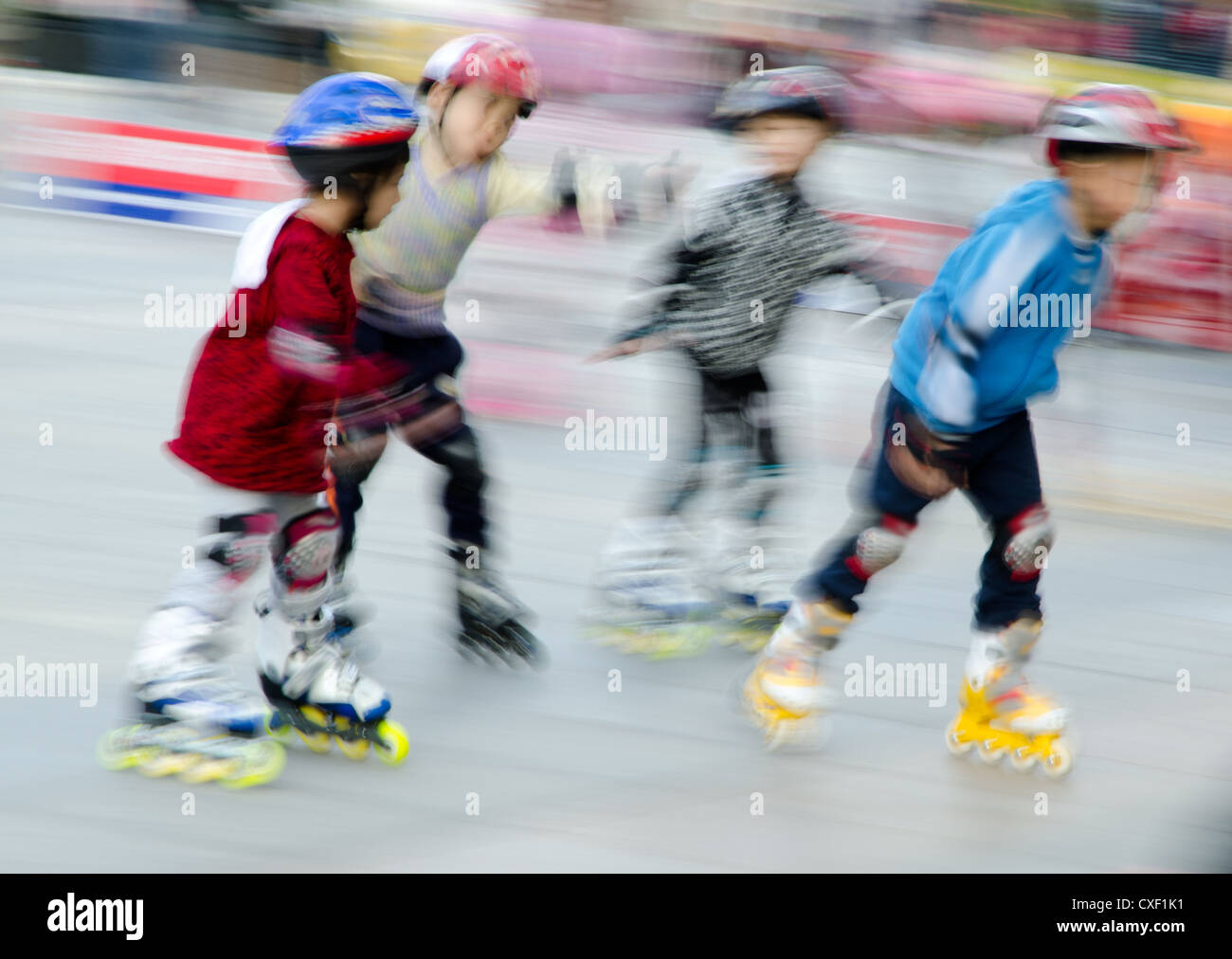 Little rollerblade girl hi-res stock photography and images - Alamy
