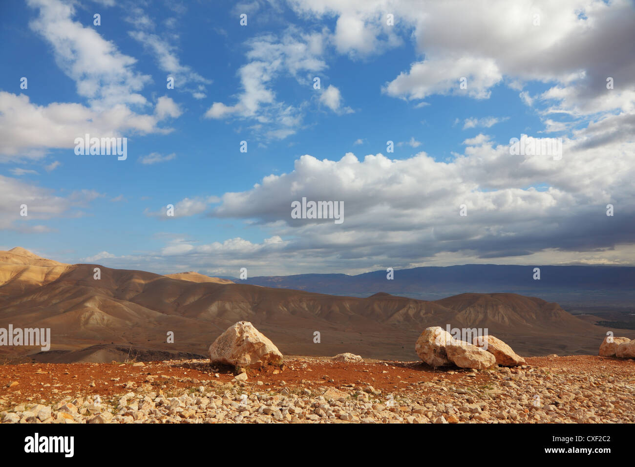 Gorgeous clear day in the Judean desert Stock Photo - Alamy