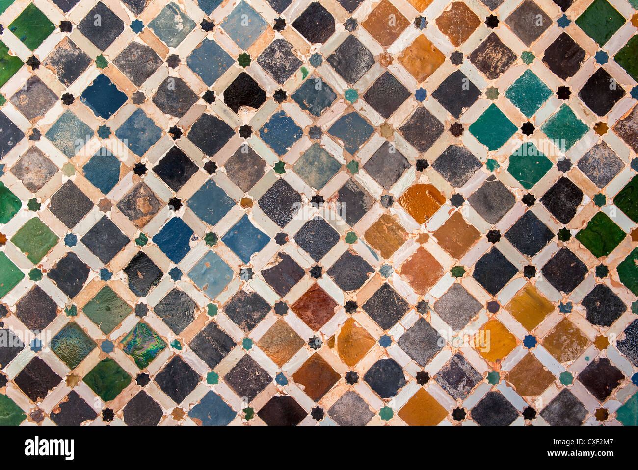 Alhambra tile hi-res stock photography and images - Alamy