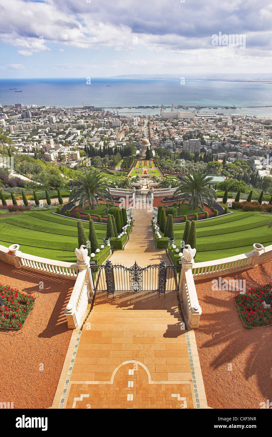 Solemn architecture hi-res stock photography and images - Alamy