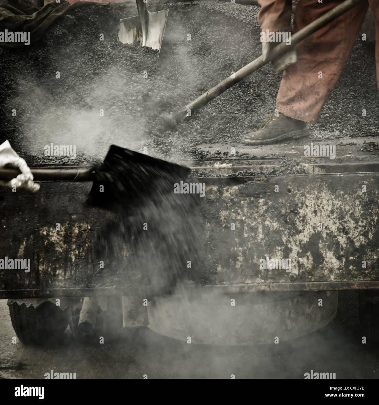 Asphalt road making machine hi-res stock photography and images - Alamy