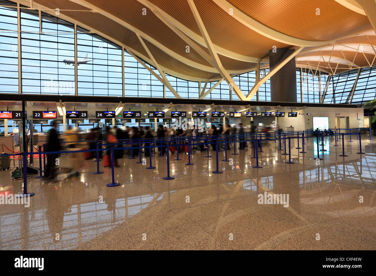 Waiting hall check in hi-res stock photography and images - Alamy