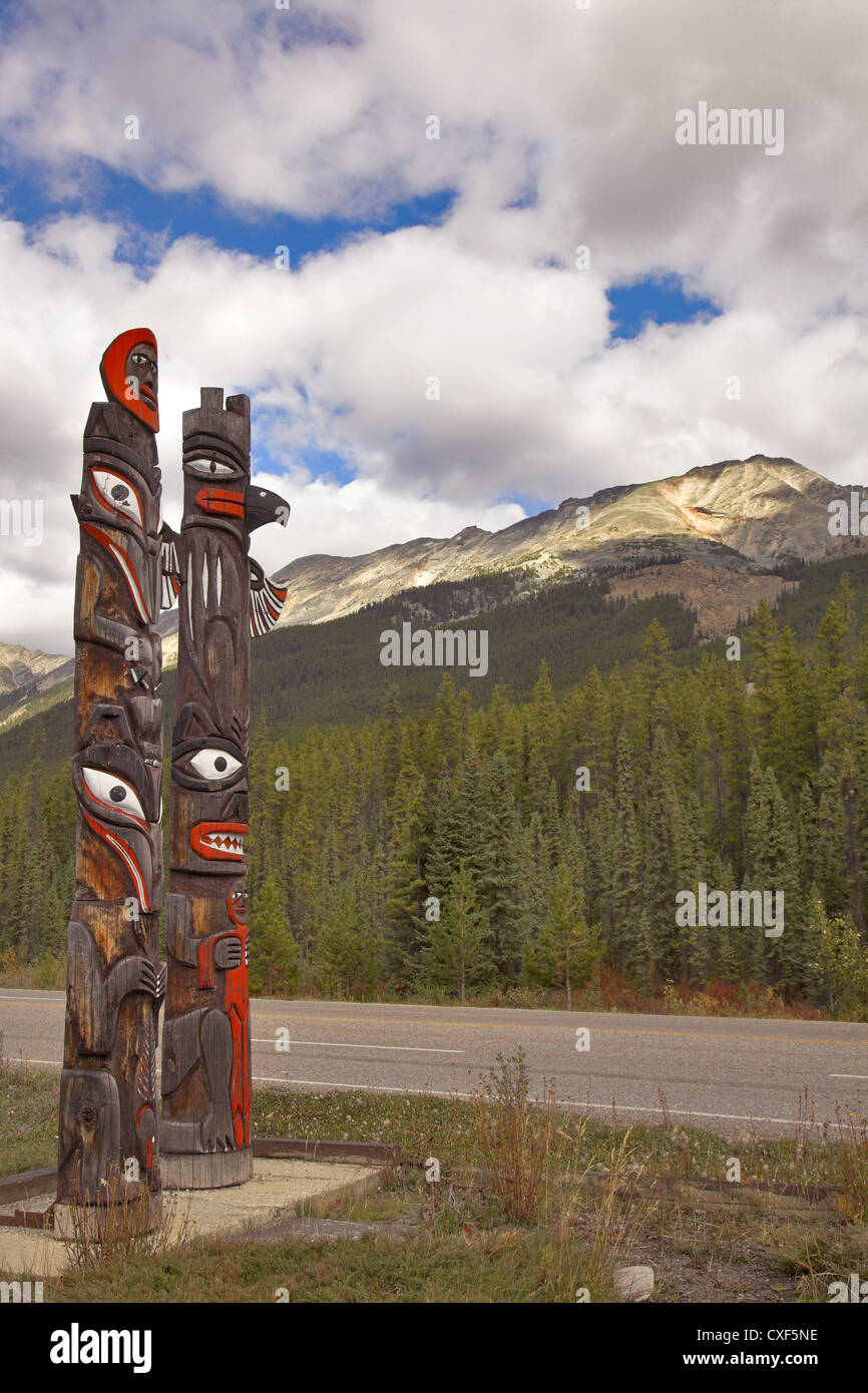 Totem column hi-res stock photography and images - Alamy