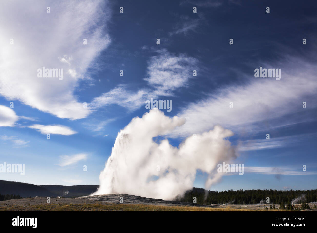 Geyse hi-res stock photography and images - Alamy