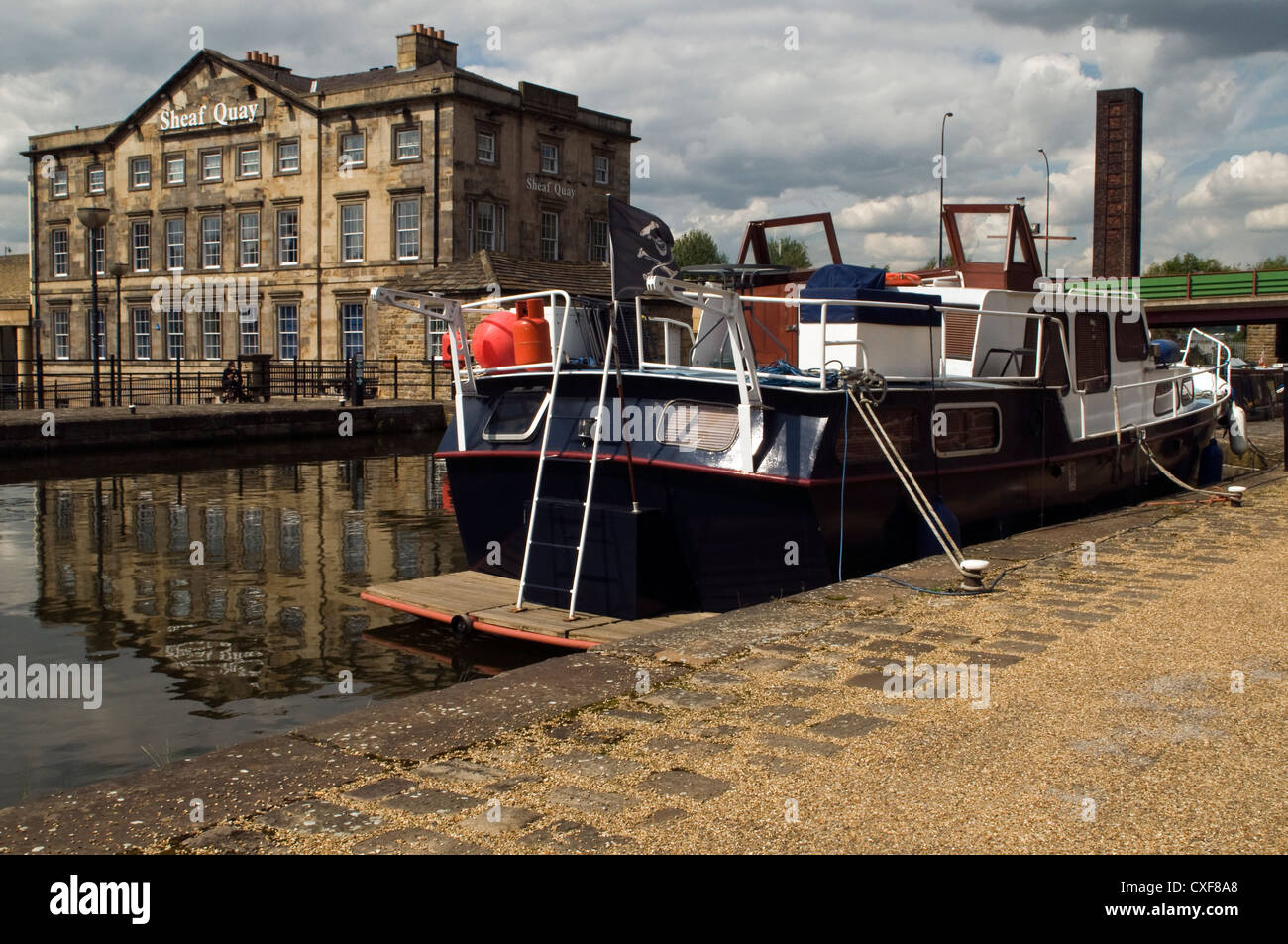 Rotherham canal hi-res stock photography and images - Alamy