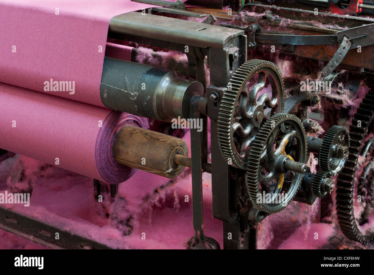 Weaving Apparatus High Resolution Stock Photography and Images - Alamy