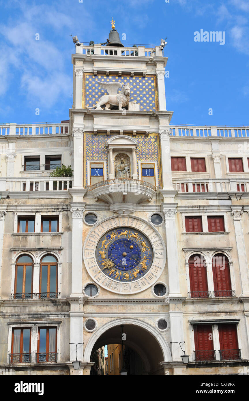 St. Mark's Clock Tower (Torre dell'Orologio) in Piazza di San Marco ...