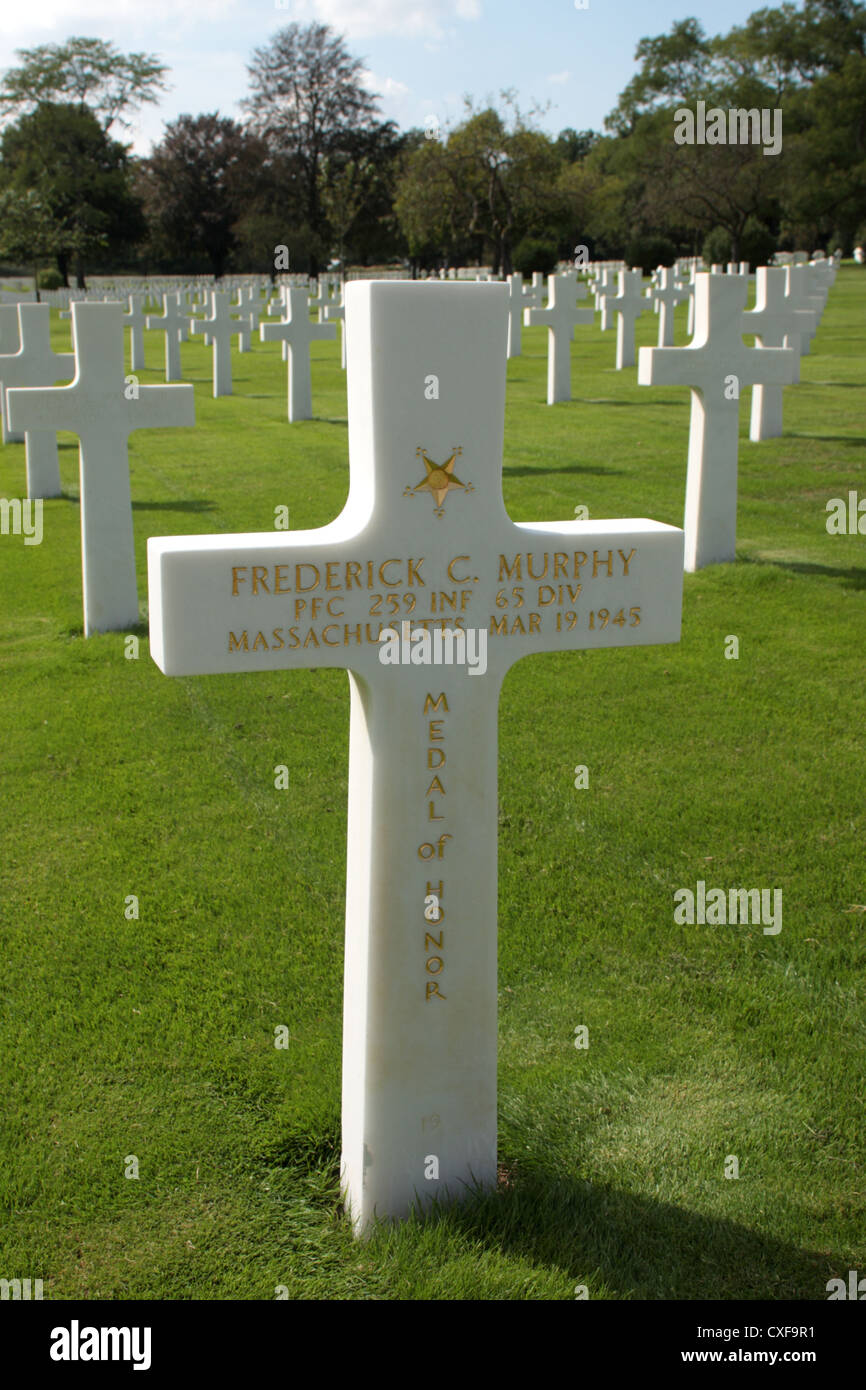 Grave of Private First Class Frederick C Murphy recipient of the ...