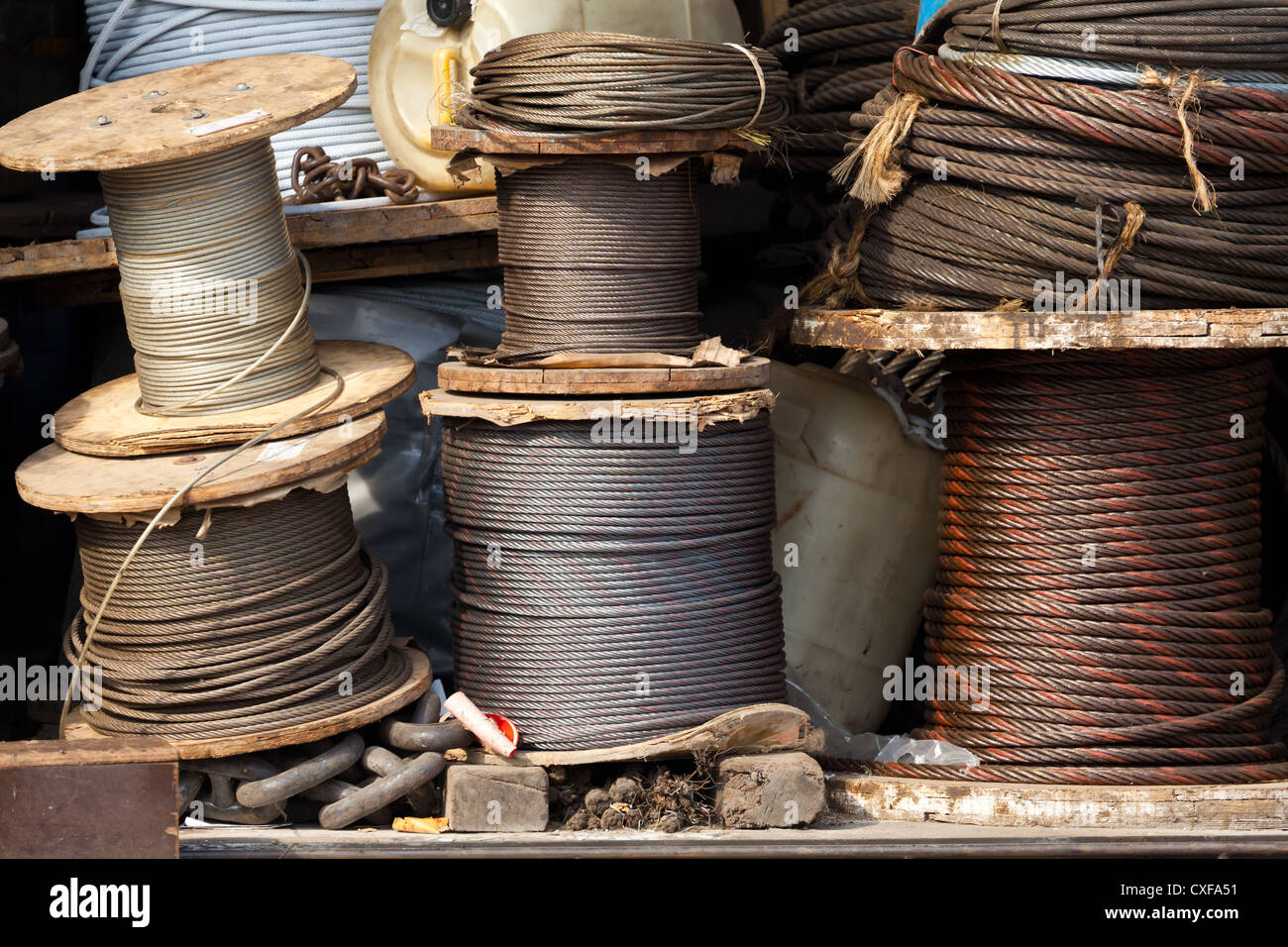 Wire roles hi-res stock photography and images - Alamy