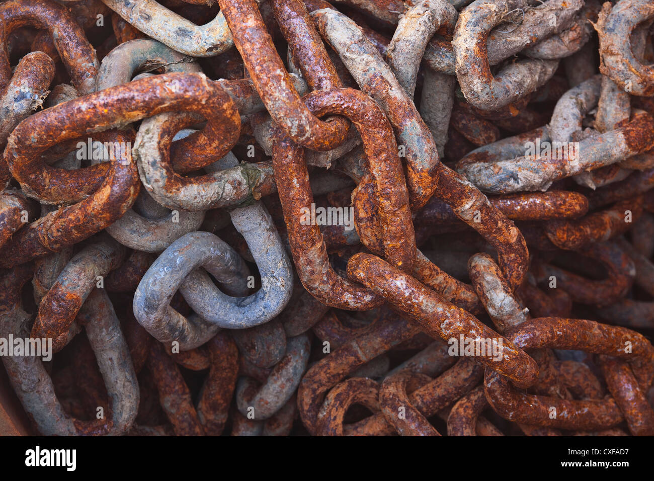 Dock chains hi-res stock photography and images - Alamy