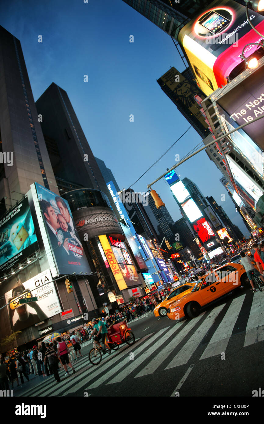 Times square busy with hi-res stock photography and images - Alamy