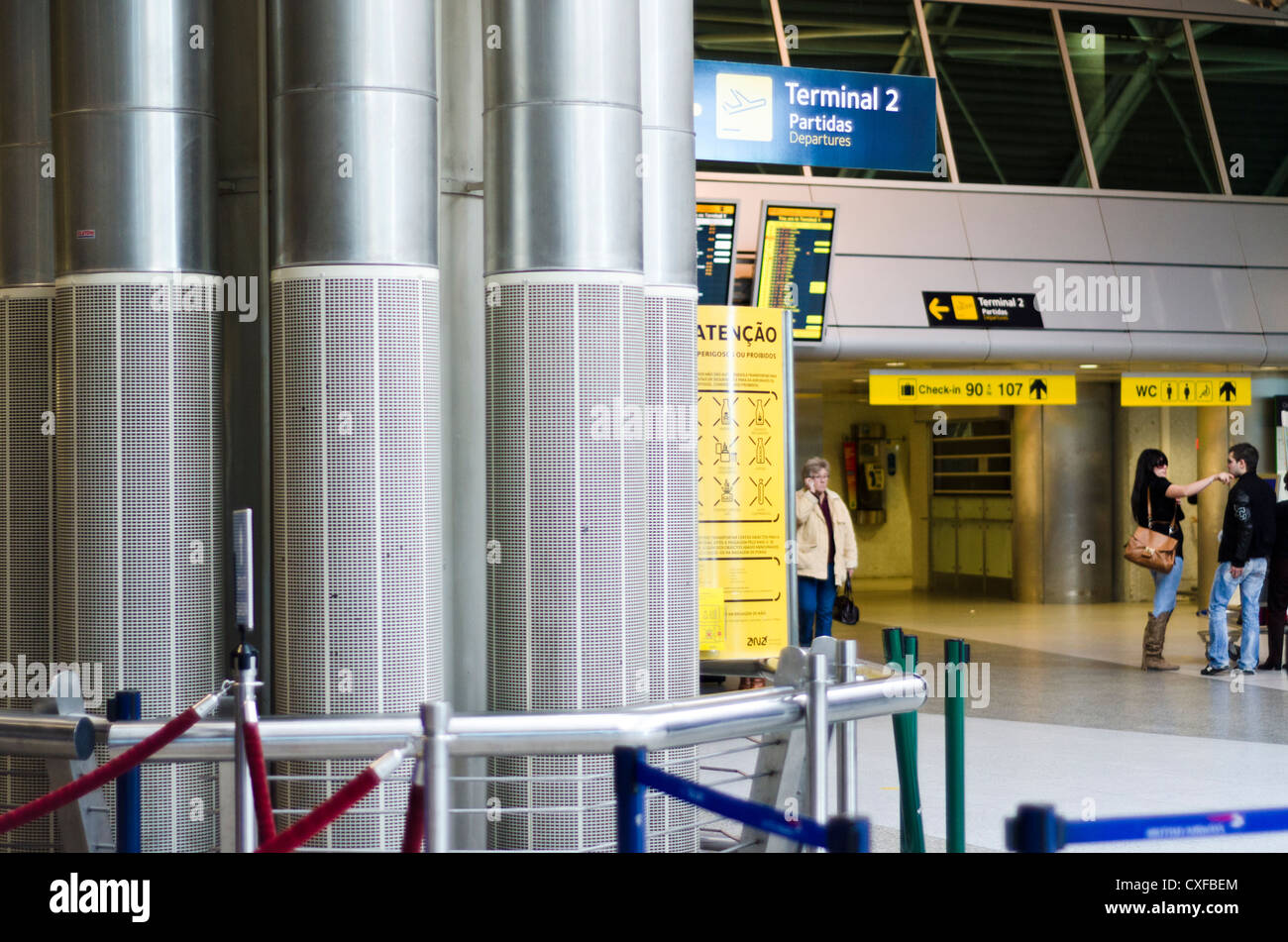 Lisbon Airport Stock Photos & Lisbon Airport Stock Images - Alamy