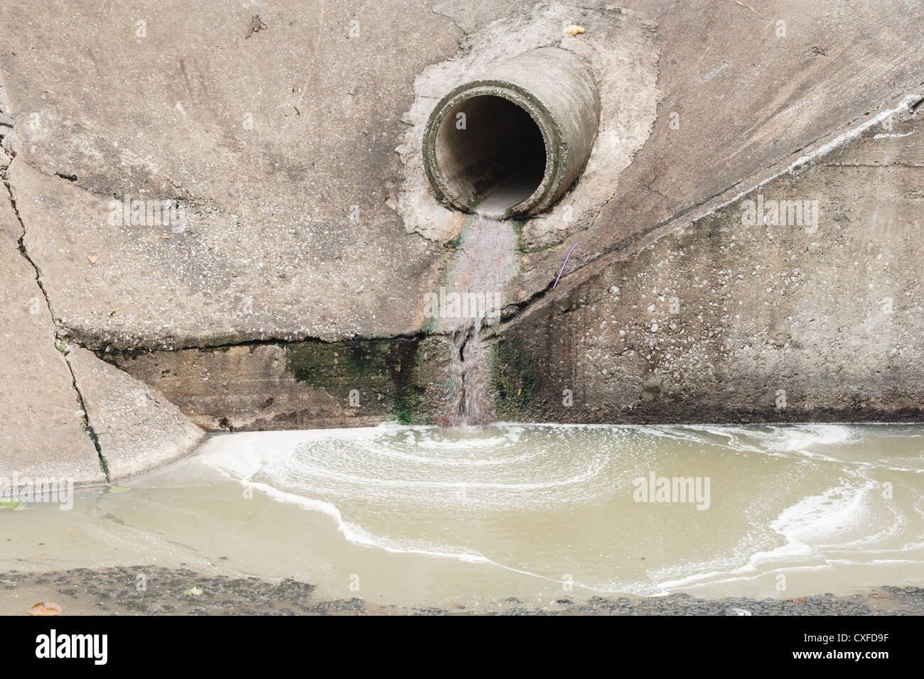 Waste pipe hi-res stock photography and images - Alamy