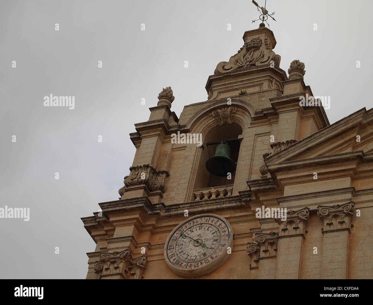 Shot clock outside in hi-res stock photography and images - Alamy