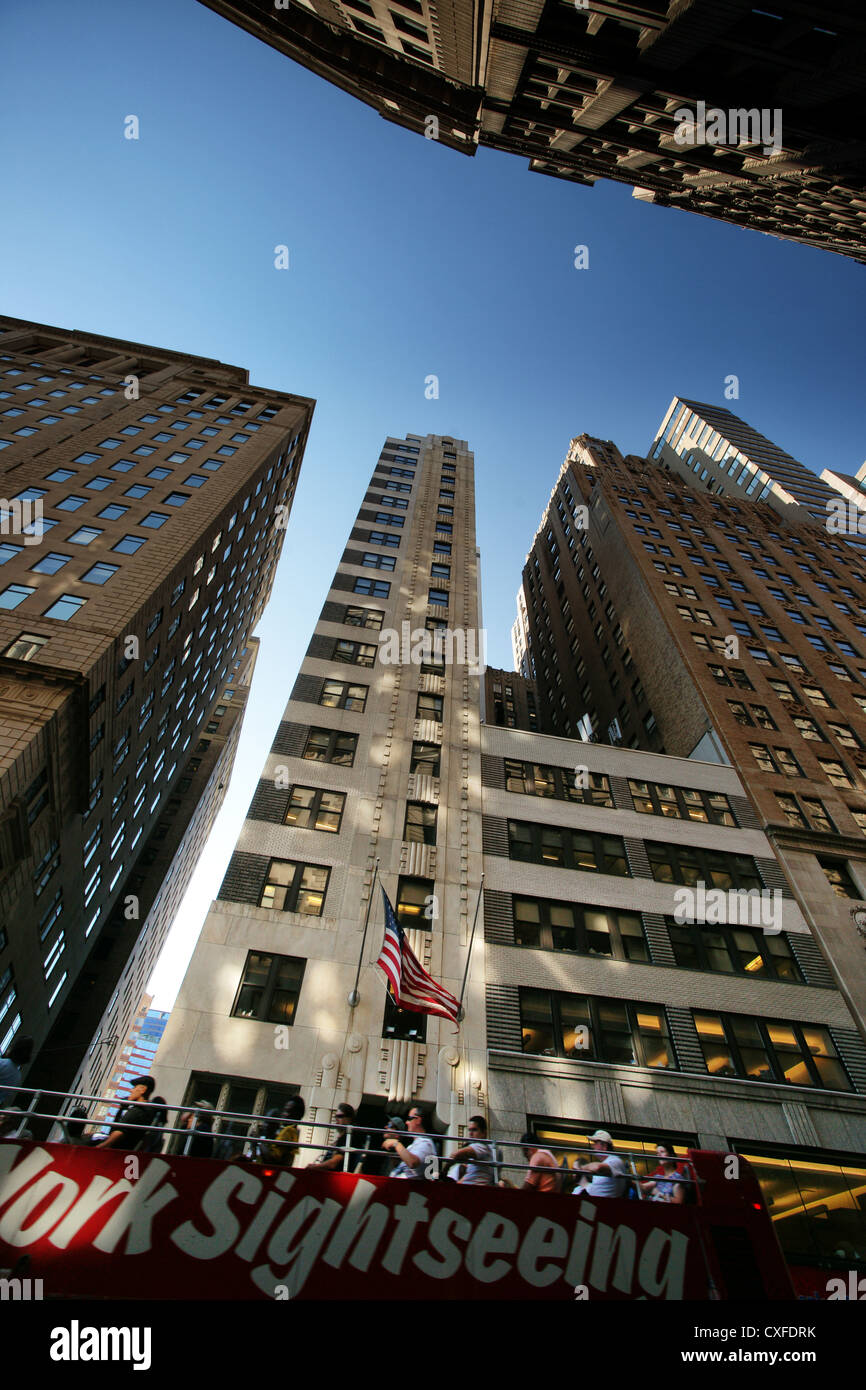 Groundview hi-res stock photography and images - Alamy