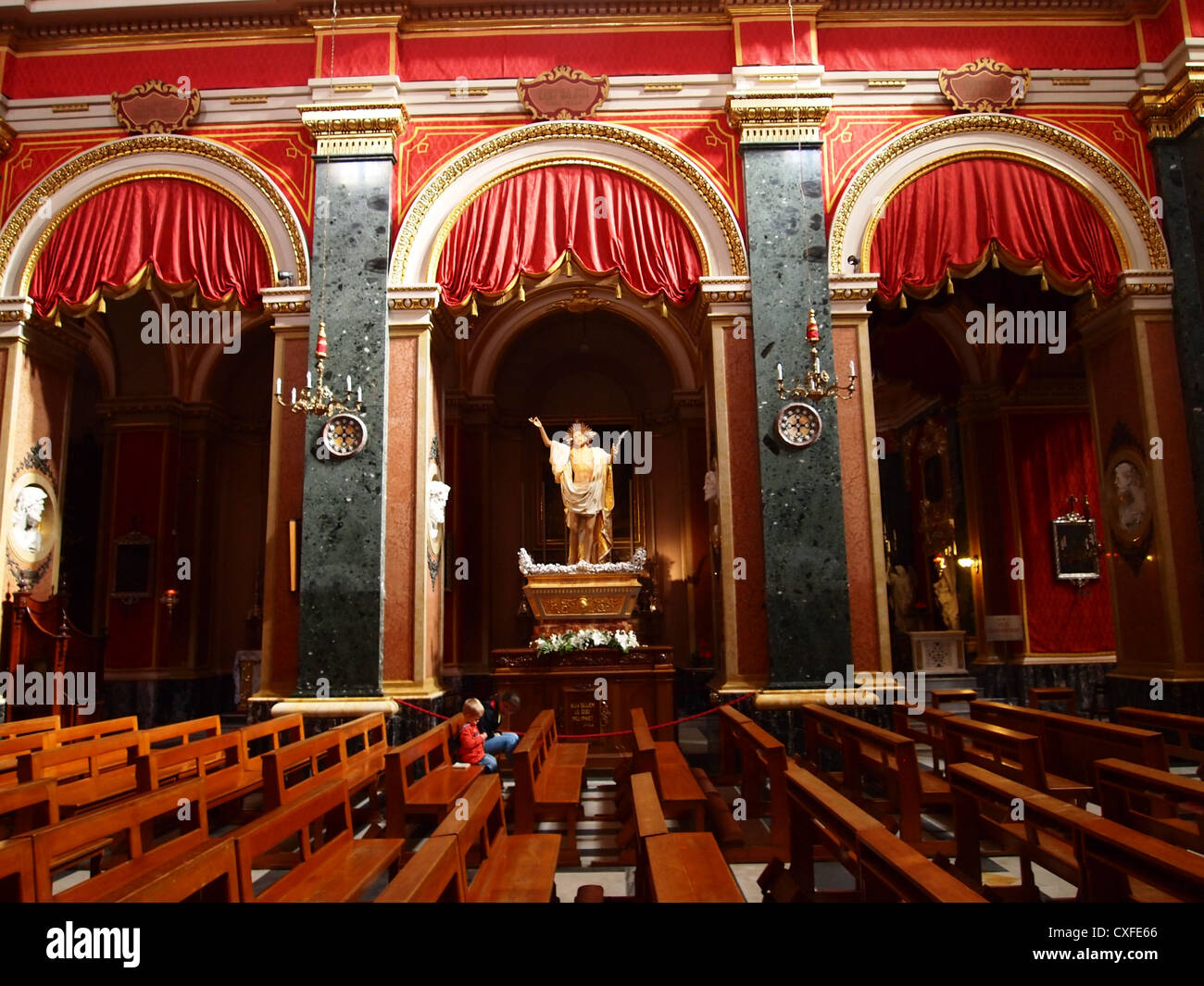 Lots of pews Stock Photo - Alamy