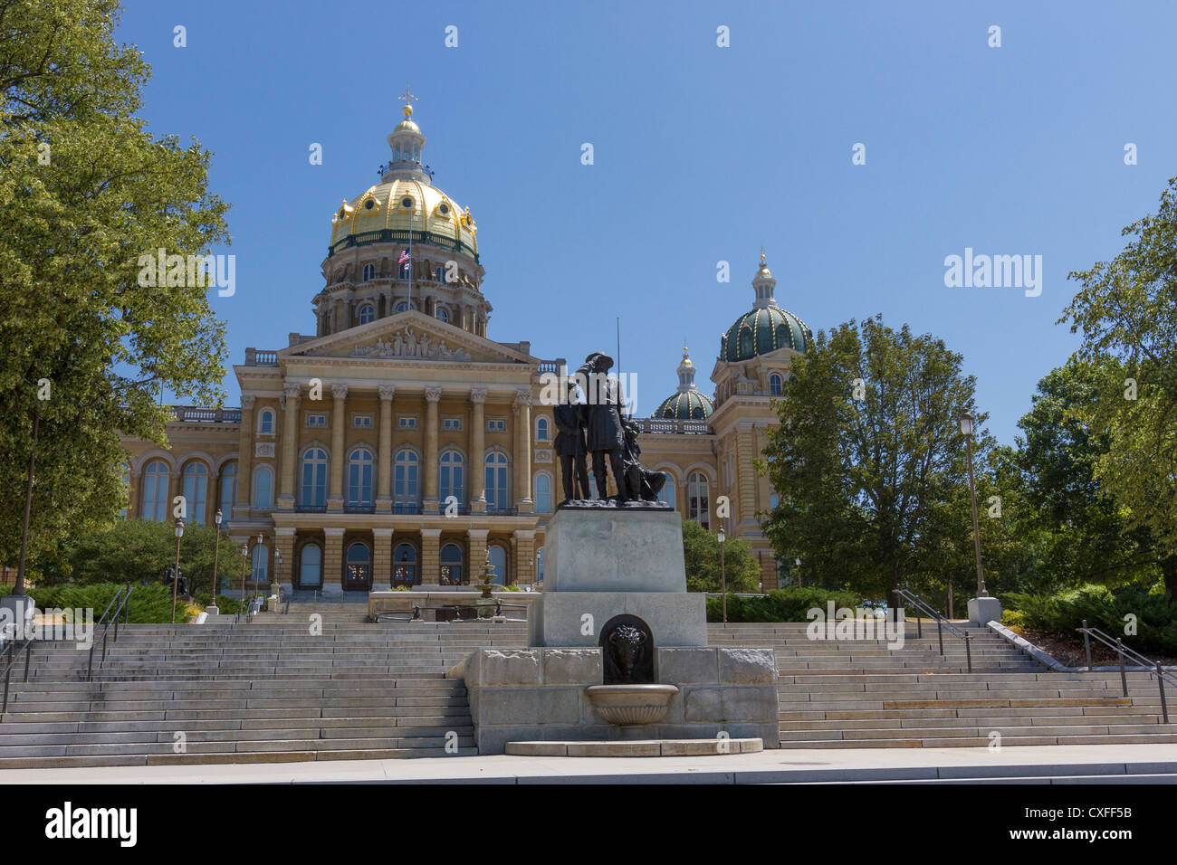 Pioneers of the Territory statue in front of Iowa state capitol ...