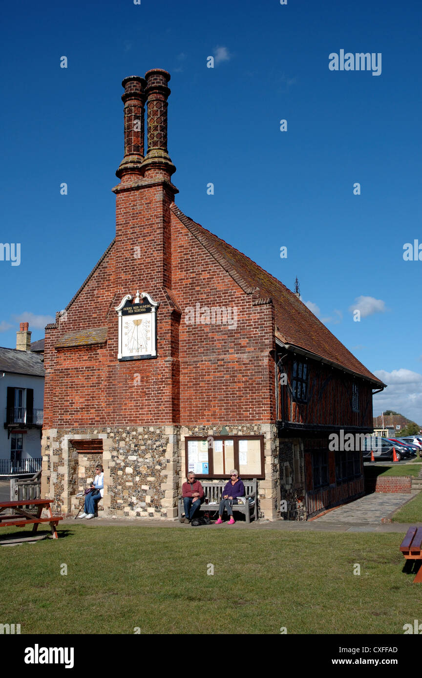 Tudor timber frame hi-res stock photography and images - Alamy