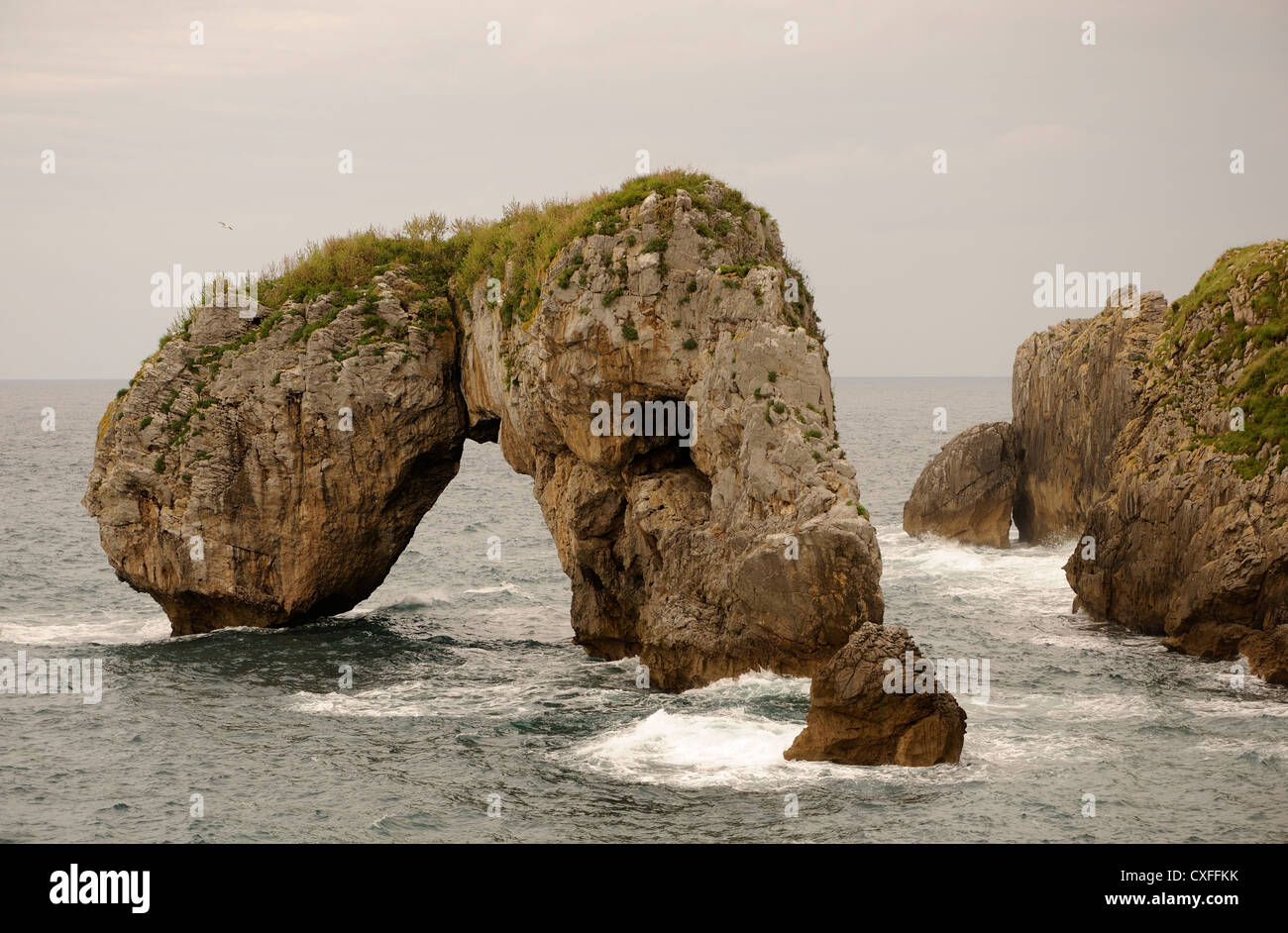 Arch formed by sea erosion hi-res stock photography and images - Alamy