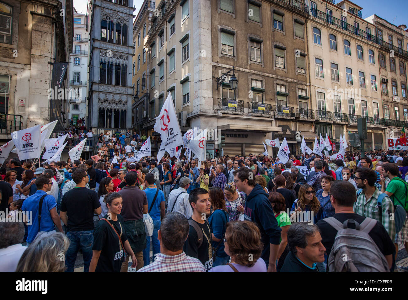 September protests in portugal hi-res stock photography and images - Alamy
