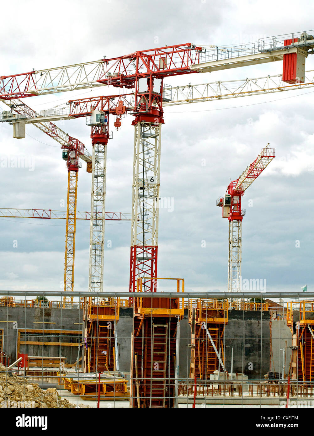 Crane operator horizontal hi-res stock photography and images - Alamy