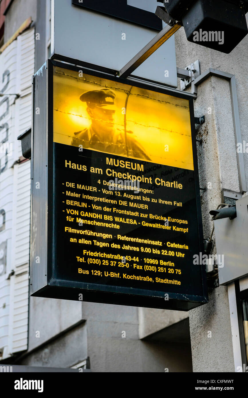 Checkpoint charlie museum hi-res stock photography and images - Alamy