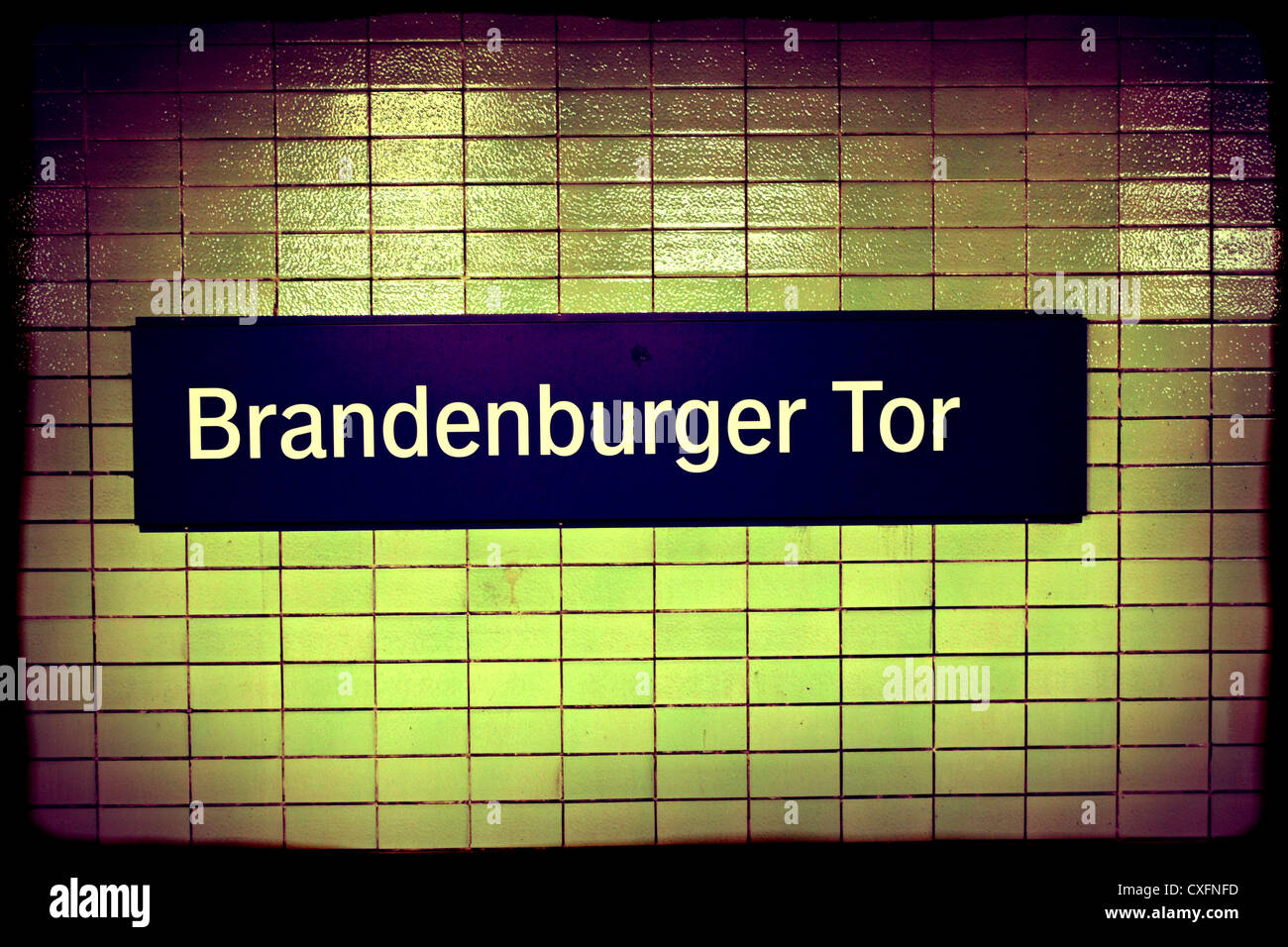 Berlin Underground station (U-Bahn) sign for Brandenburger Tor Stock ...