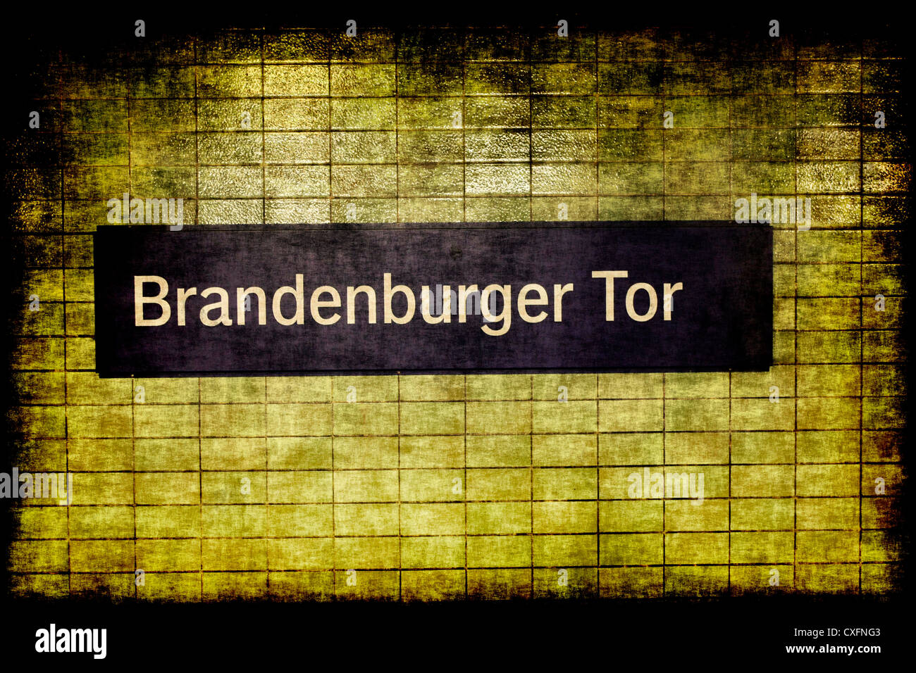 Berlin Underground station (U-Bahn) sign for Brandenburger Tor Stock ...