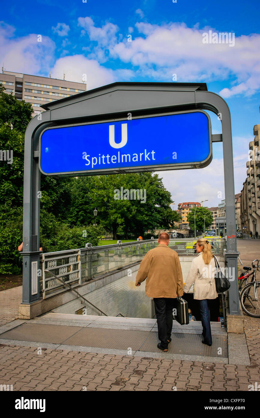 U bahn banner hi-res stock photography and images - Alamy