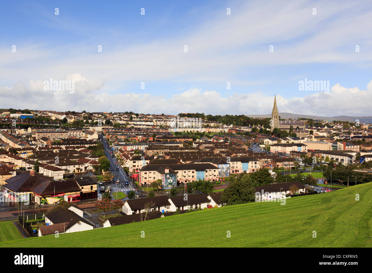 Derry skyline hi-res stock photography and images - Alamy