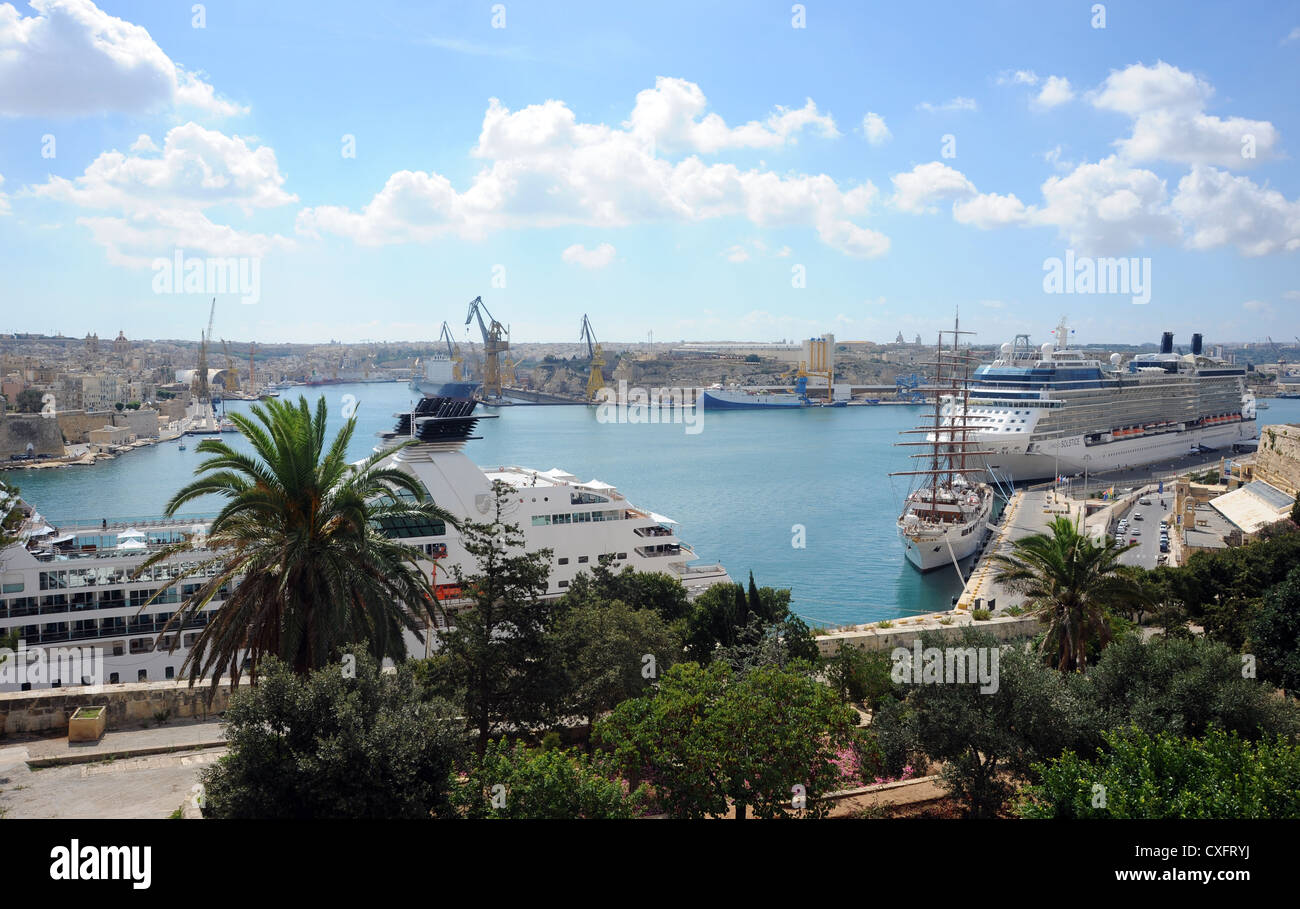 malta Grand Harbour cruise terminal Stock Photo - Alamy