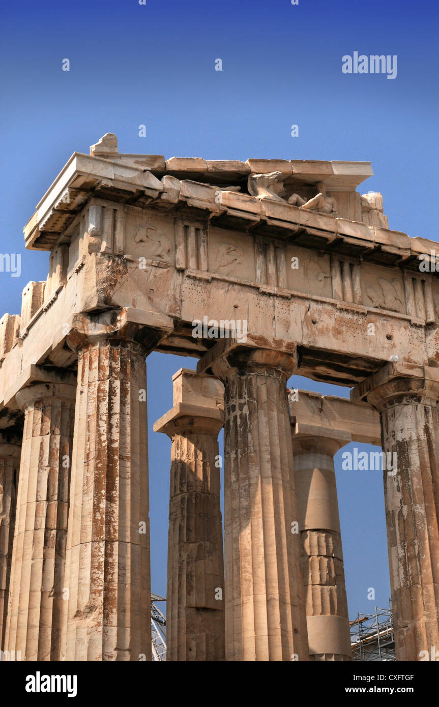 Parthenon pediment hi-res stock photography and images - Alamy