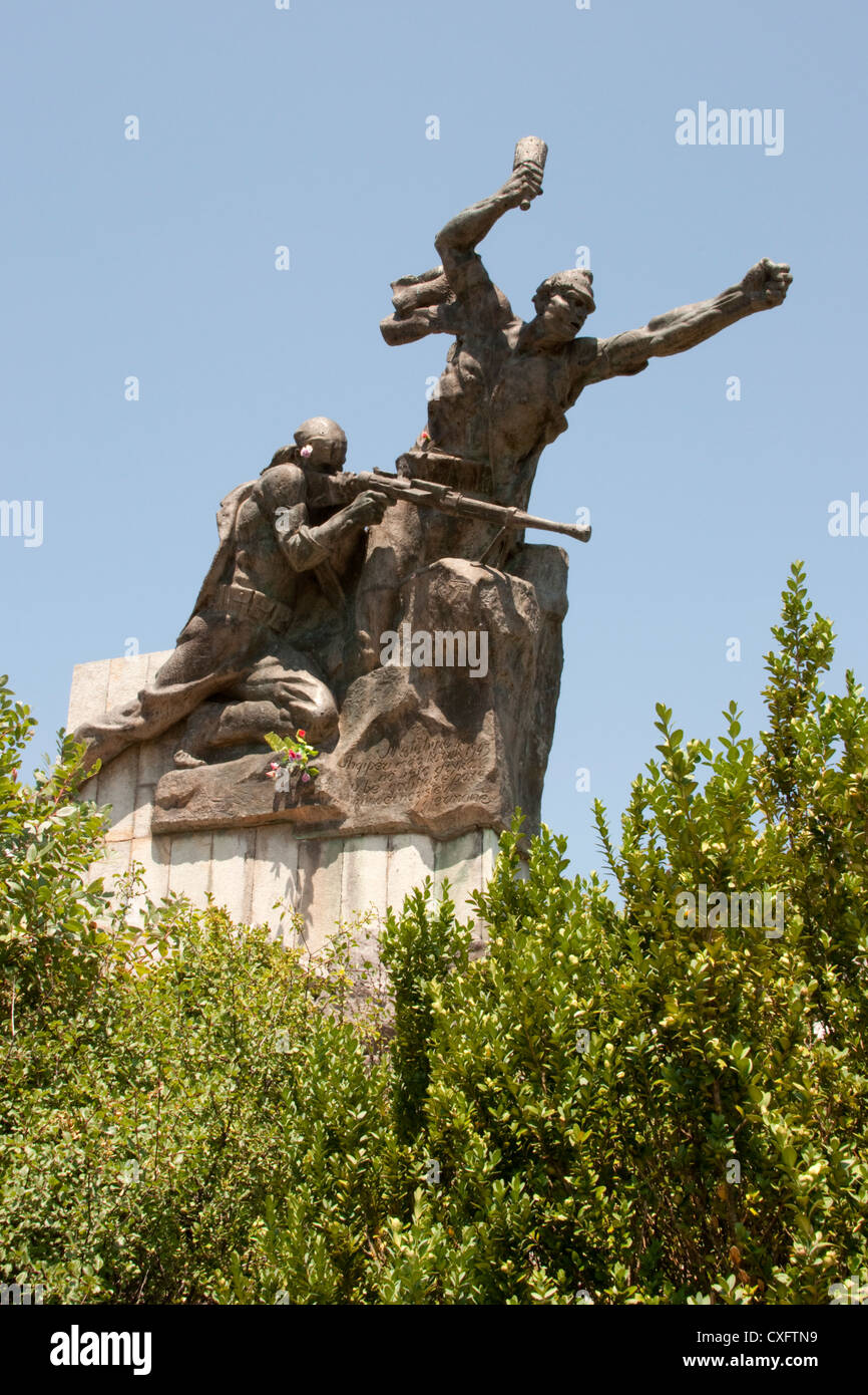 Freedom fighters statue hi-res stock photography and images - Alamy