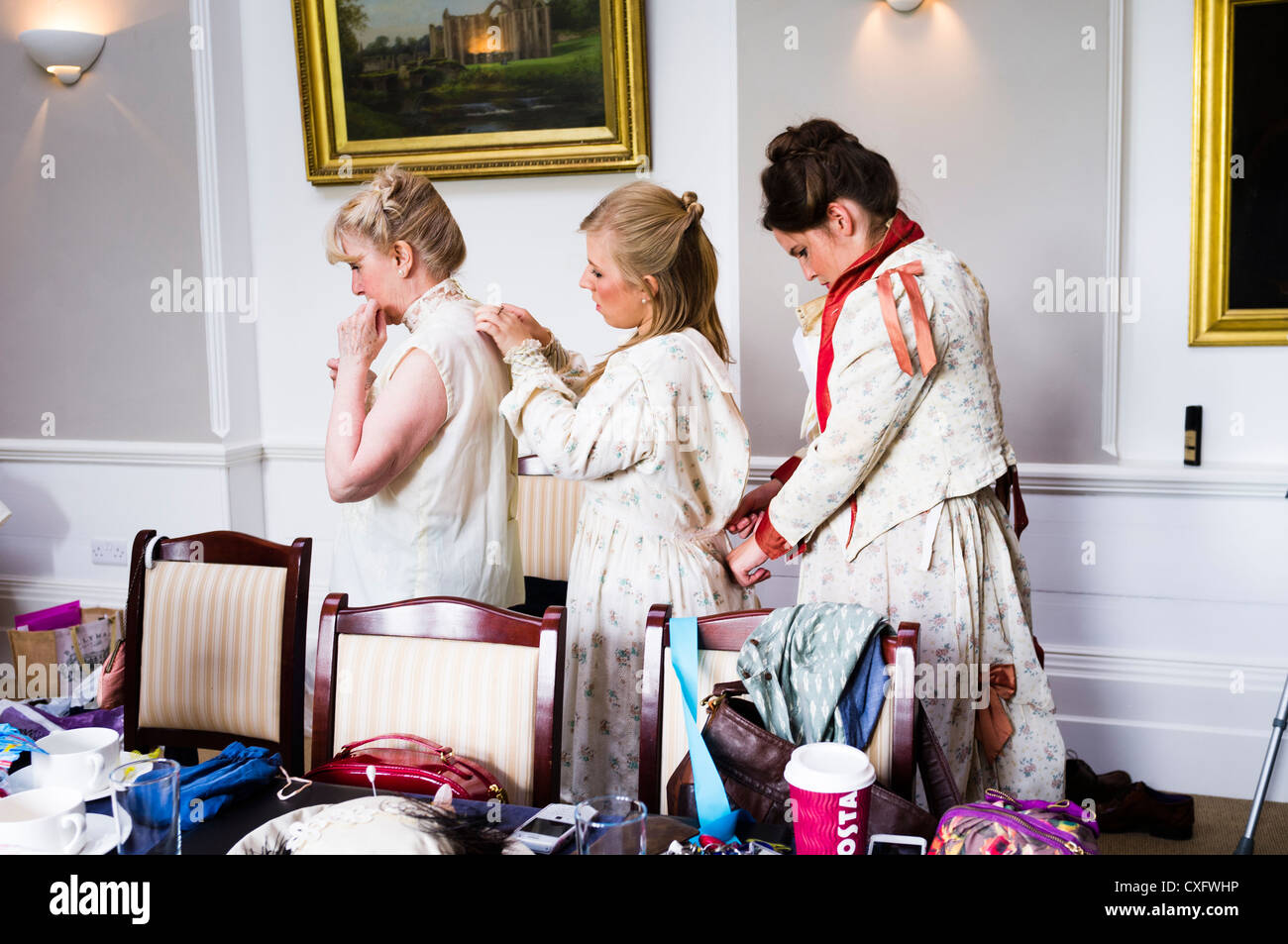 Dressing room backstage play hi-res stock photography and images - Alamy