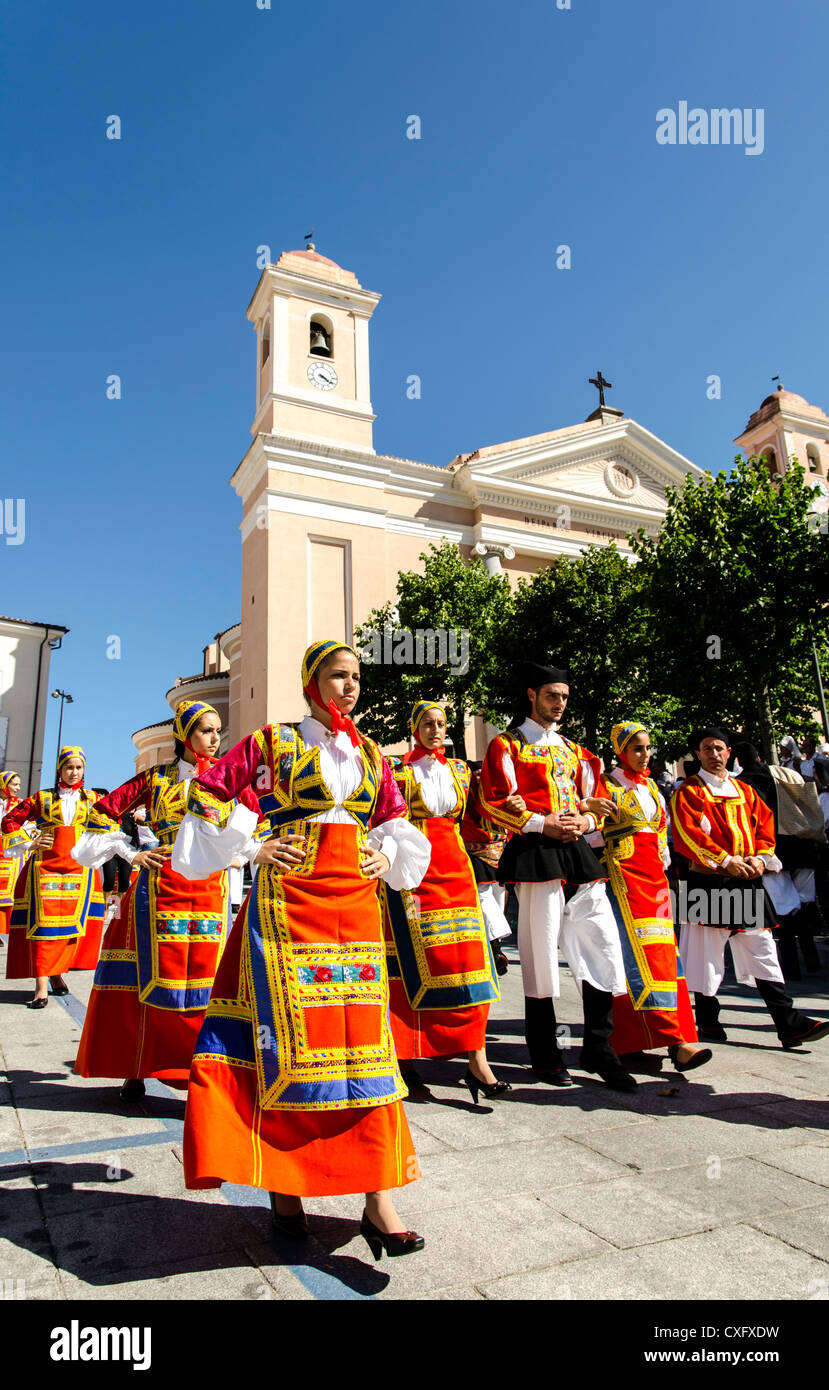 Women sardinian traditional dress hi-res stock photography and images ...