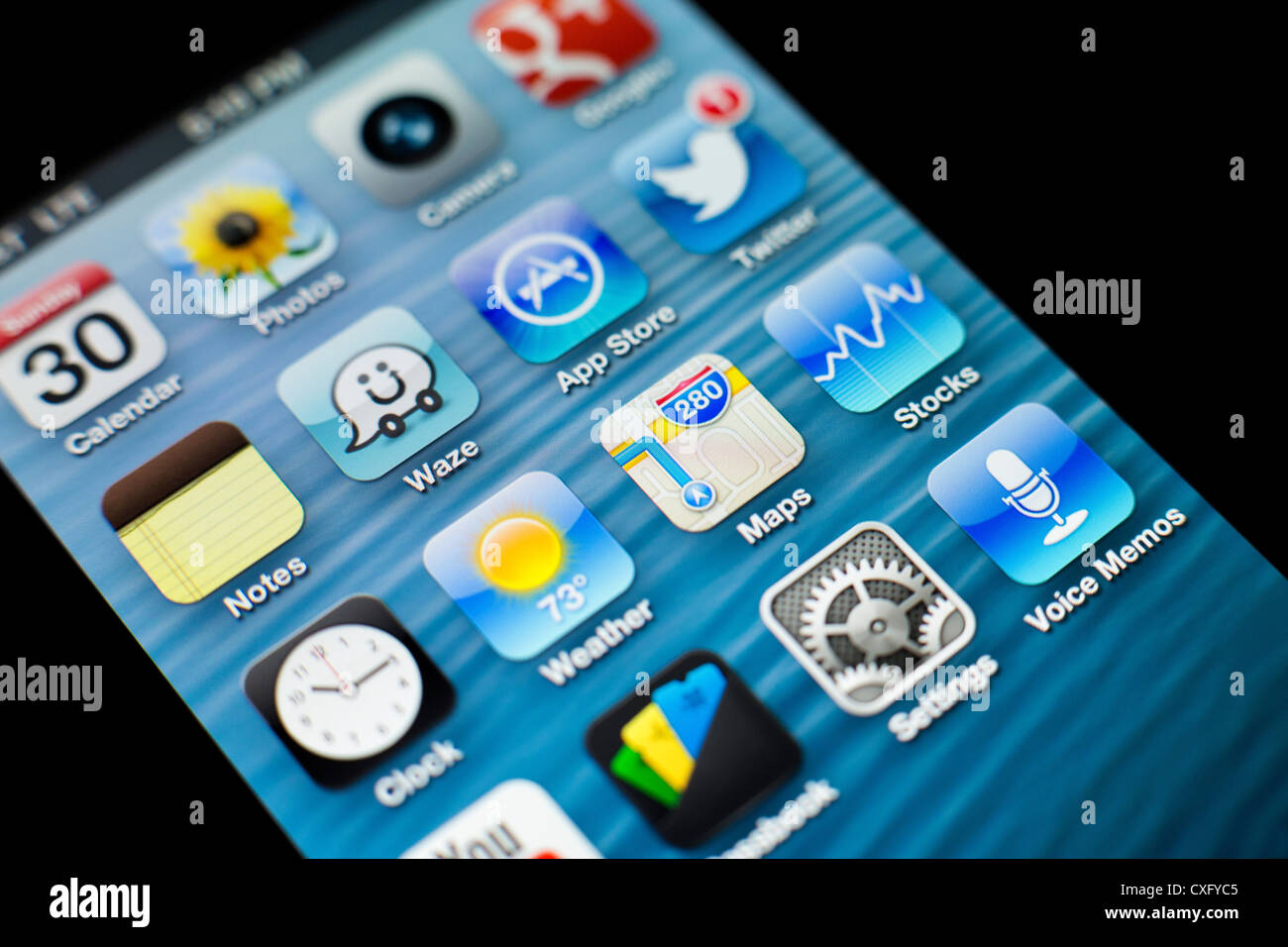 Iphone 5 map hi-res stock photography and images - Alamy