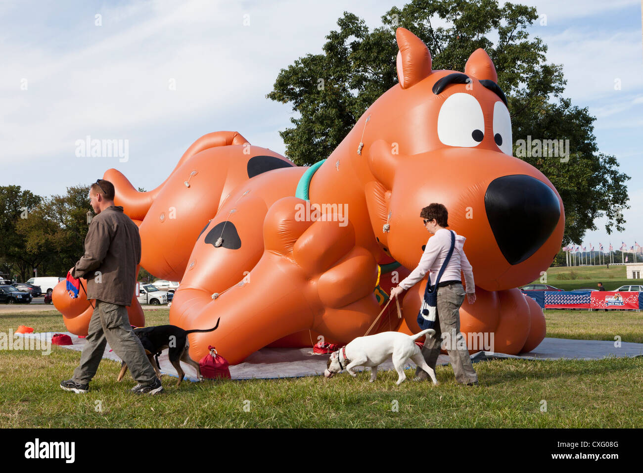 Large Scooby Doo balloon character Stock Photo - Alamy