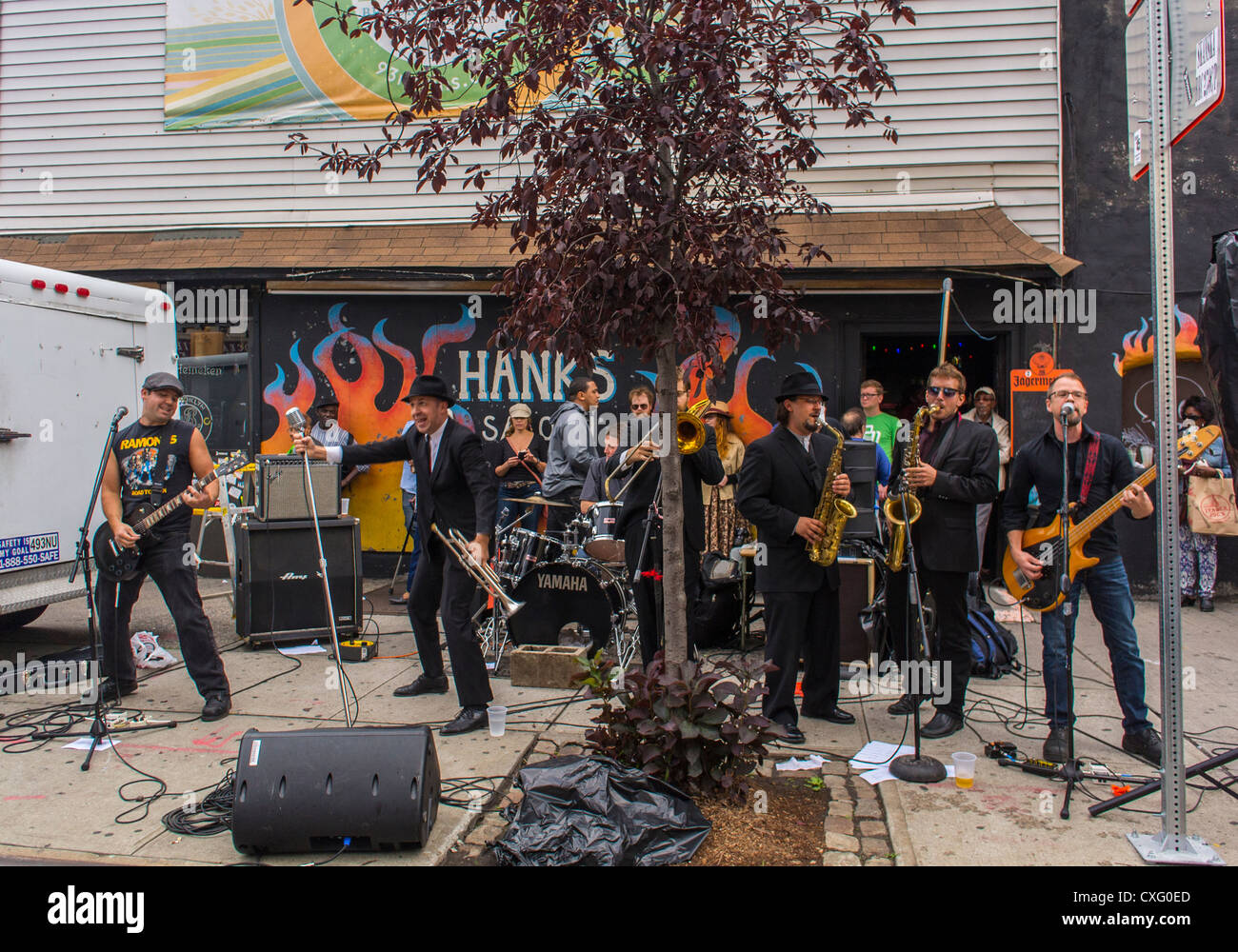 New York, NY, USA, Street Musicians Playing at the Brooklyn Street ...