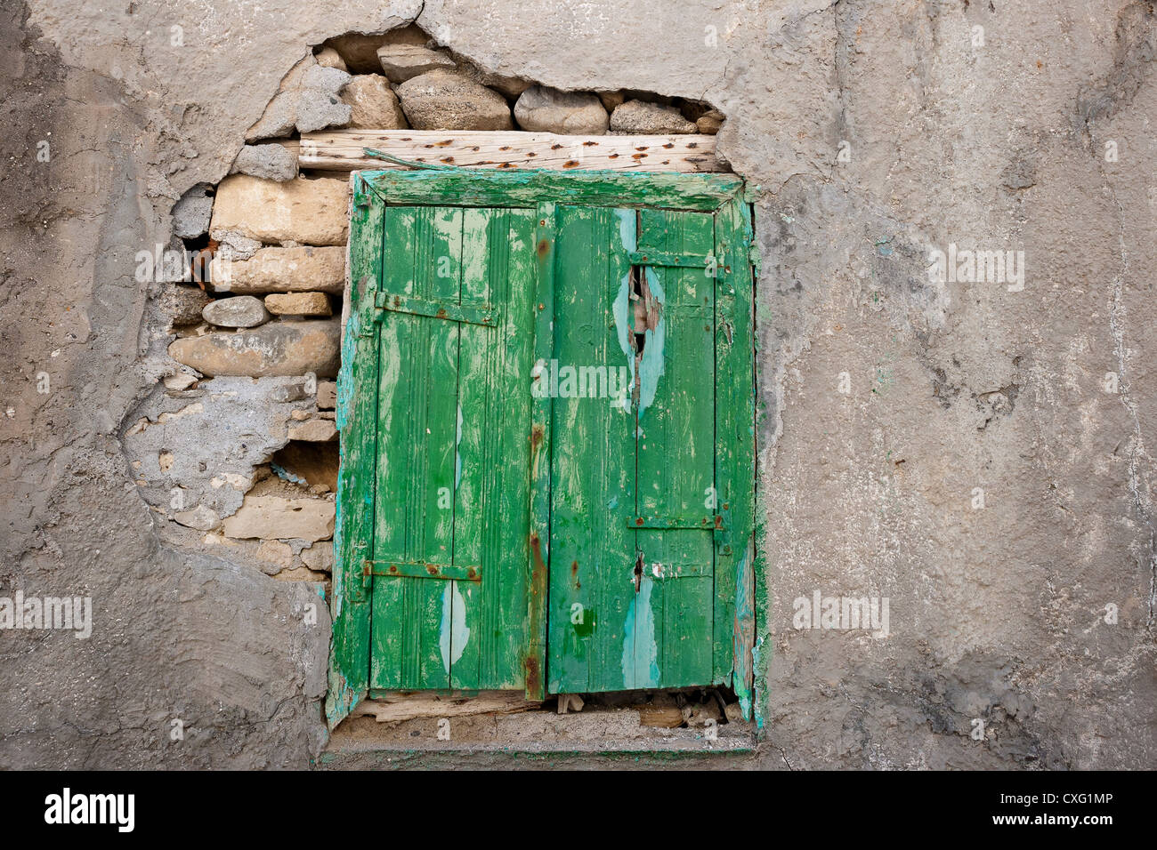 Old green wooden shutter hi-res stock photography and images - Alamy