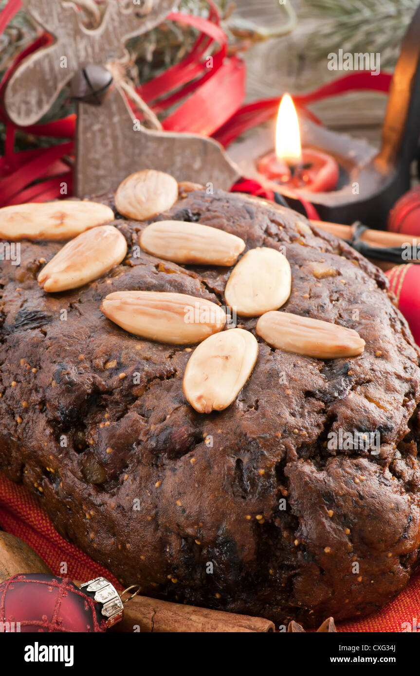 Bread with fruit hi-res stock photography and images - Alamy