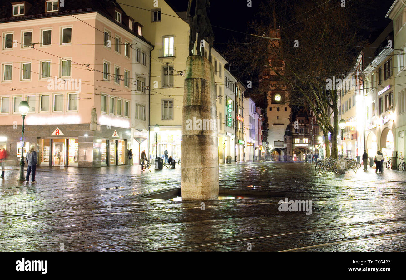 Freiburg, the Bertholdsbrunnen at night Stock Photo - Alamy