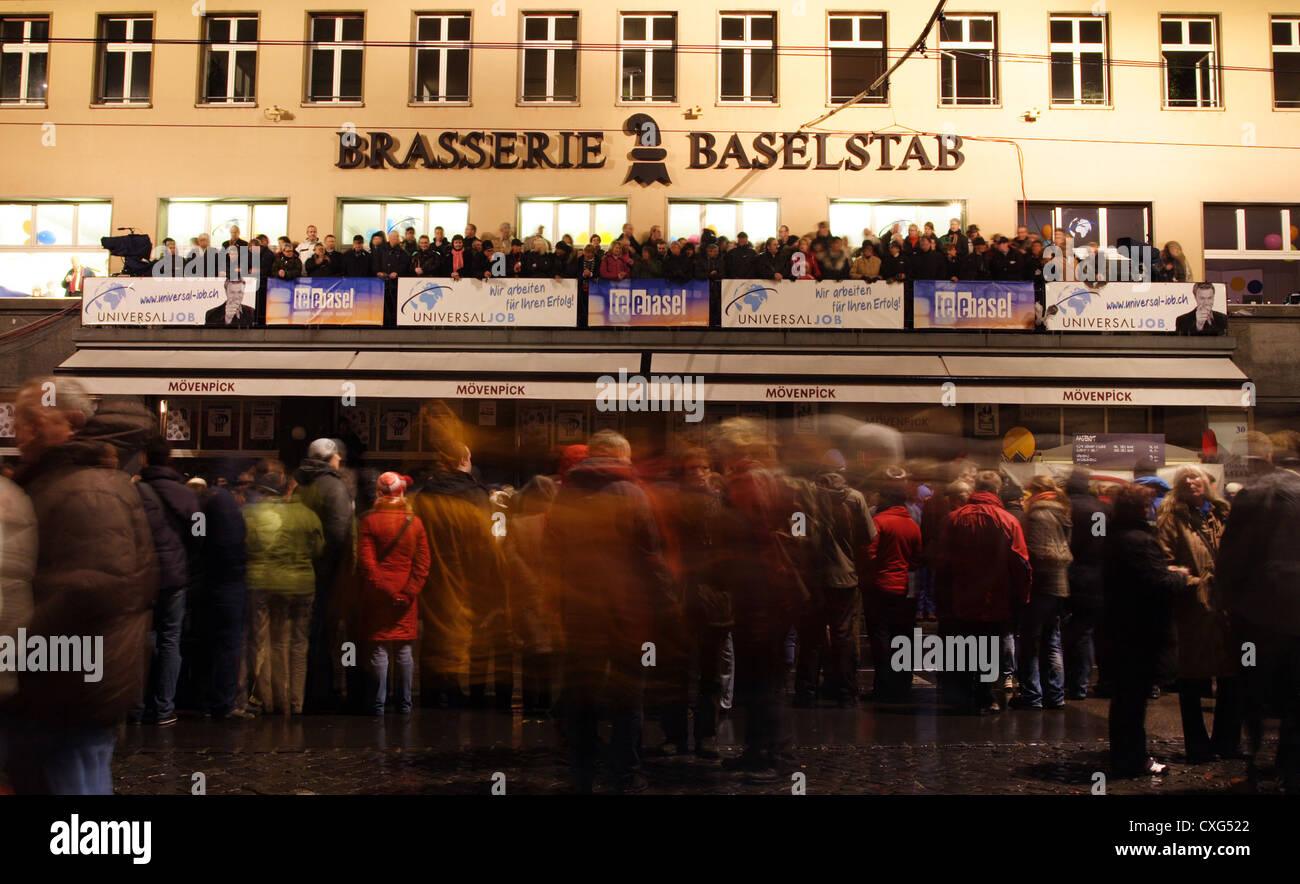 Visitors at the Basel carnival Morgestraich Stock Photo - Alamy