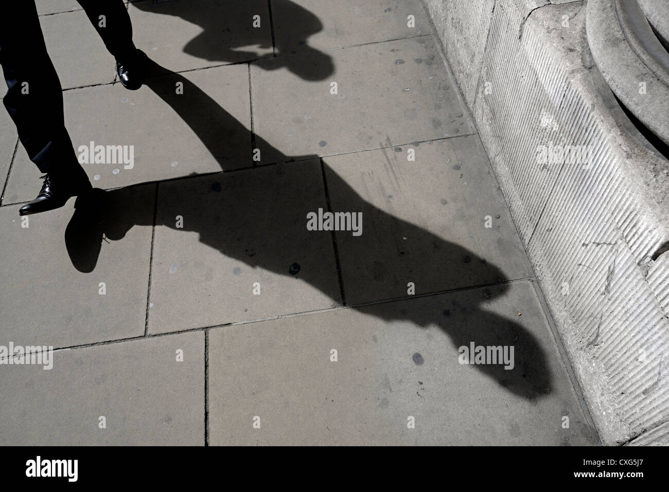 "city of london" shadows pavement bank banking Stock Photo - Alamy