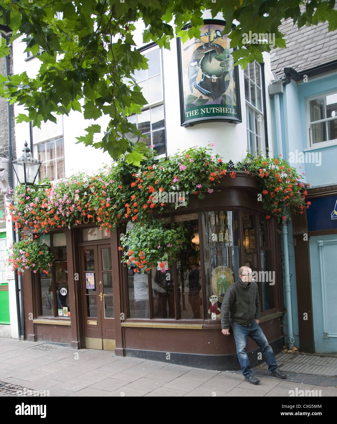 The Nutshell pub claims to Britain's smallest Bury St Edmunds Suffolk ...