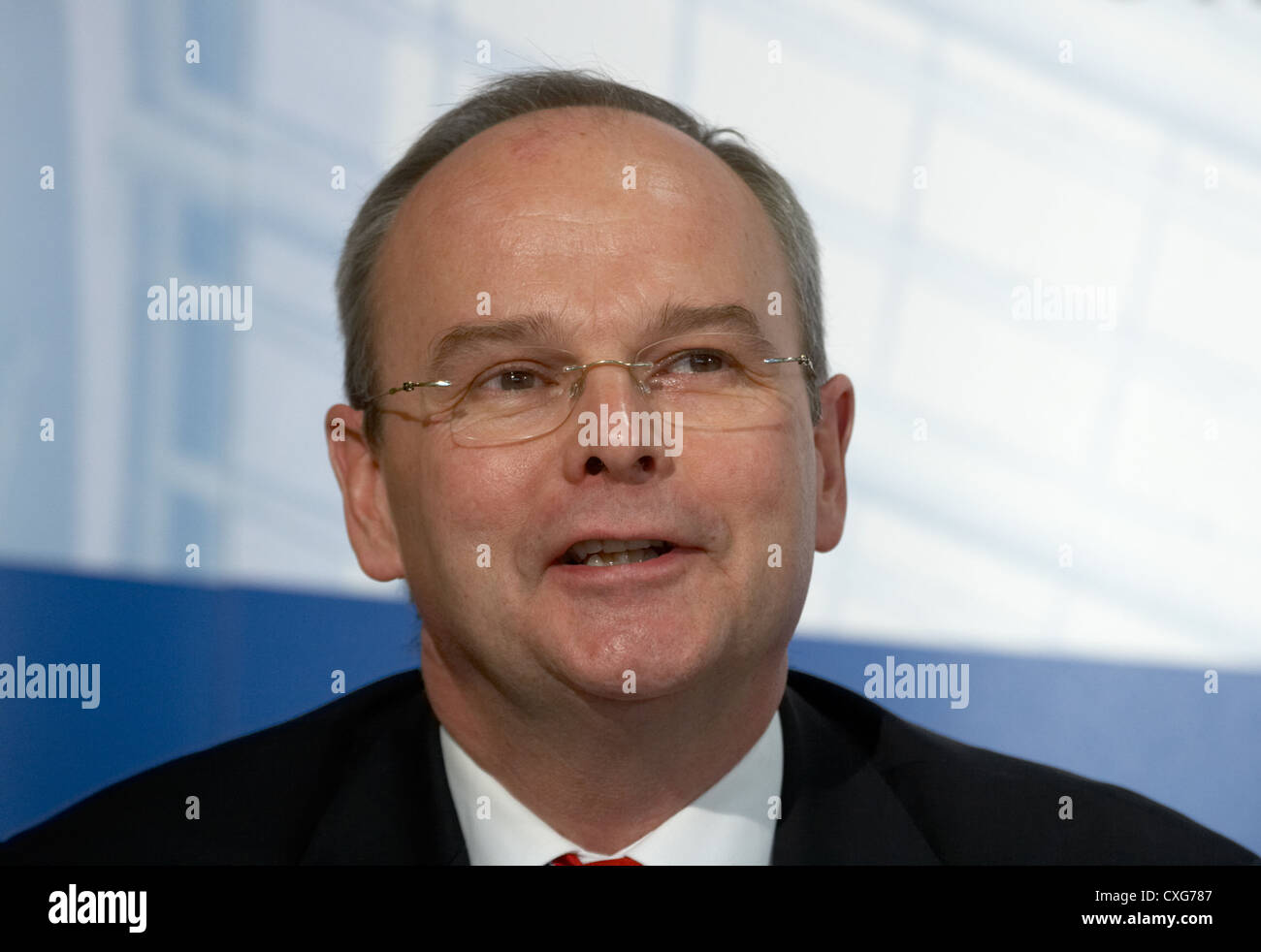 Knipper hi-res stock photography and images - Alamy